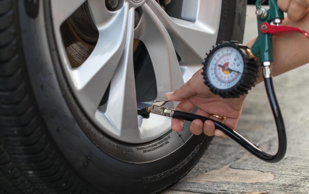 Understanding Tire pressure Monitoring Systems: A Guide for Truck Owners